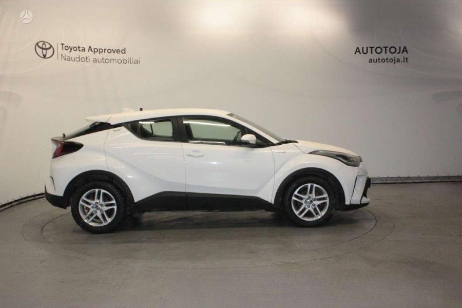 Balts Toyota C-HR 2020 Kauņa, ar dzinēja tilpumu 1.80 L un nobraukumu 146 tūkst. km par 20500 €, foto 16 vietnē AUTOMOTO.COM.LV