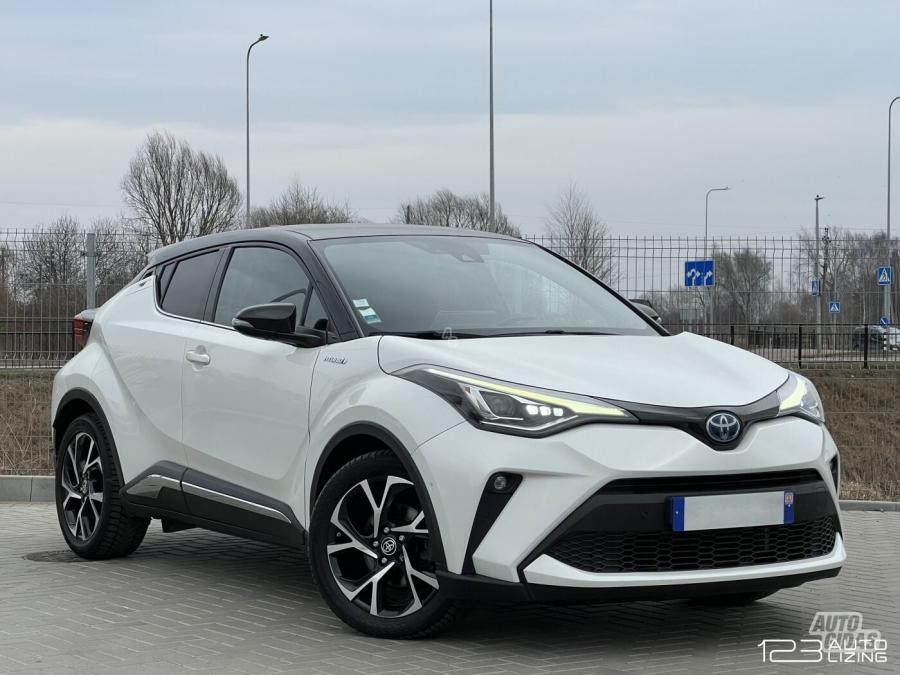 Balts Toyota C-HR 2020 Tauragė, ar dzinēja tilpumu 2.00 L un nobraukumu 72 tūkst. km par 19900 €, foto 7 vietnē AUTOMOTO.COM.LV