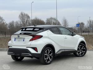 Balts Toyota C-HR 2020 Tauragė, ar dzinēja tilpumu 2.00 L un nobraukumu 72 tūkst. km par 19900 €, foto 11 vietnē AUTOMOTO.COM.LV