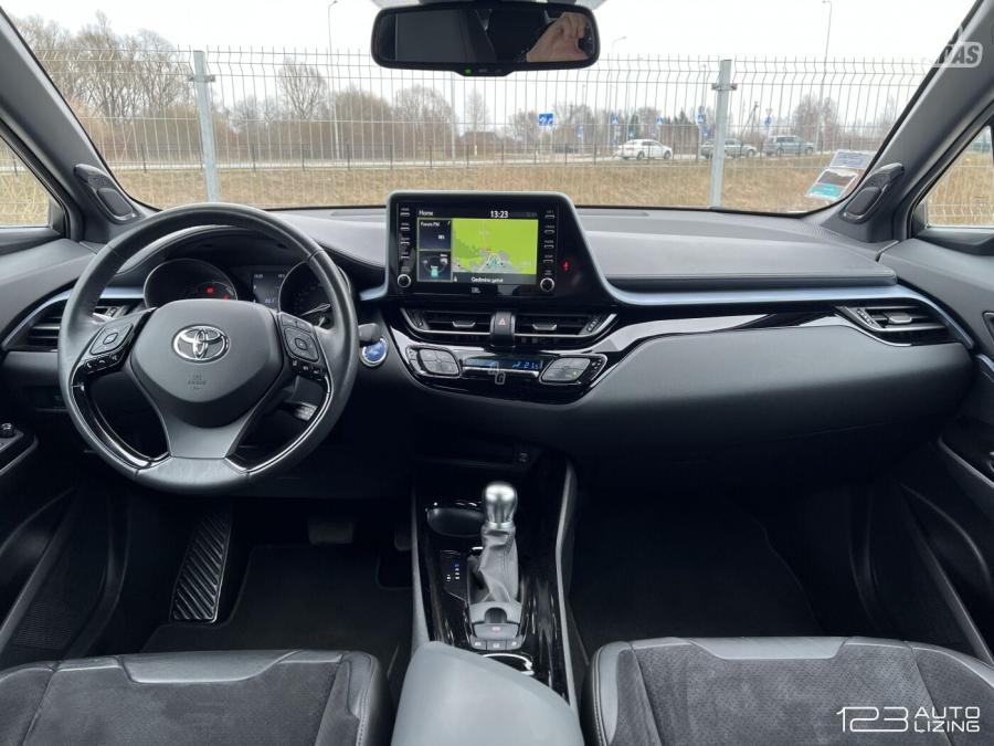 Balts Toyota C-HR 2020 Tauragė, ar dzinēja tilpumu 2.00 L un nobraukumu 72 tūkst. km par 19900 €, foto 17 vietnē AUTOMOTO.COM.LV
