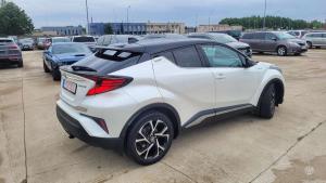 Белый Тойота C-HR 2020 в Шяуляй, объемом двигателя 1.80 л и пробегом 136 тыс. км за 19400 €, фото 7 на AUTOMOTO.COM.LV