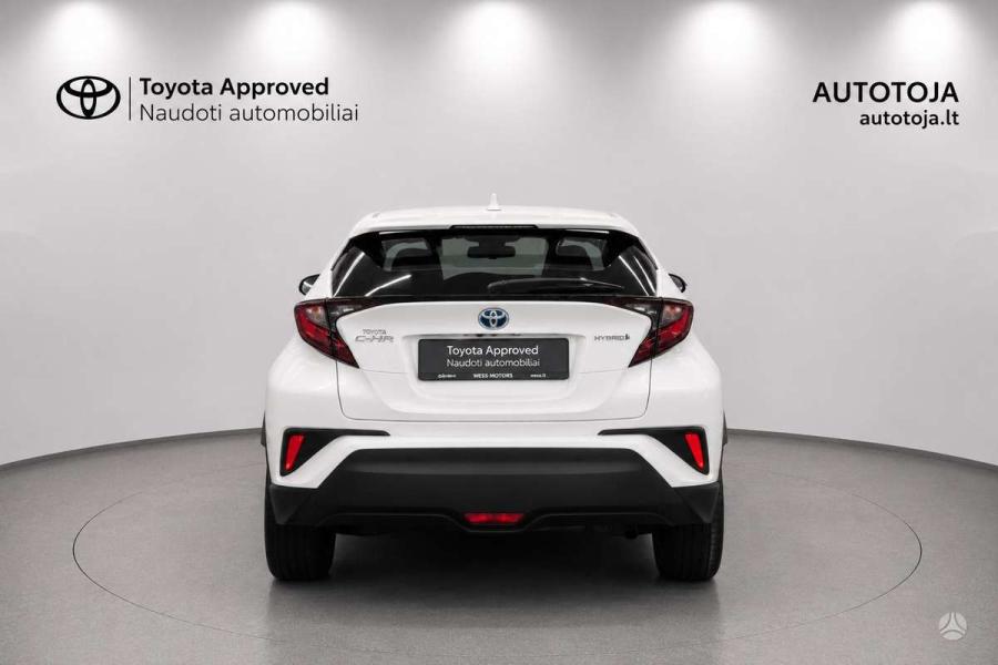 Balts Toyota C-HR 2020 Kauņa, ar dzinēja tilpumu 1.80 L un nobraukumu 114 tūkst. km par 20900 €, foto 5 vietnē AUTOMOTO.COM.LV