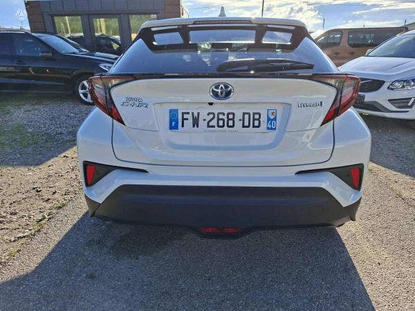 Белый Тойота C-HR 2020 в Вильнюс, объемом двигателя 1.80 л и пробегом 154 тыс. км за 17800 €, фото 5 на AUTOMOTO.COM.LV