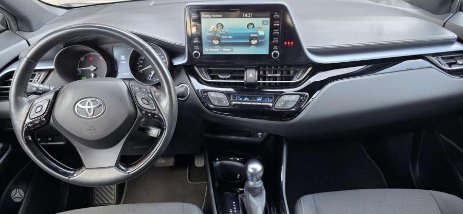 Balts Toyota C-HR 2020 Viļņa, ar dzinēja tilpumu 1.99 L un nobraukumu 87 tūkst. km par 23980 €, foto 8 vietnē AUTOMOTO.COM.LV