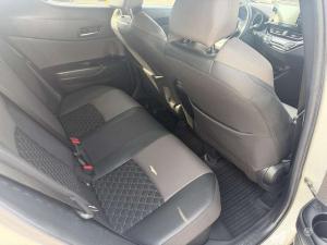 White Toyota C-HR 2020 in Utena, with an engine capacity of 1.80 L and mileage of 270 thousand km for 14990 €, photo 11 on AUTOMOTO.COM.LV
