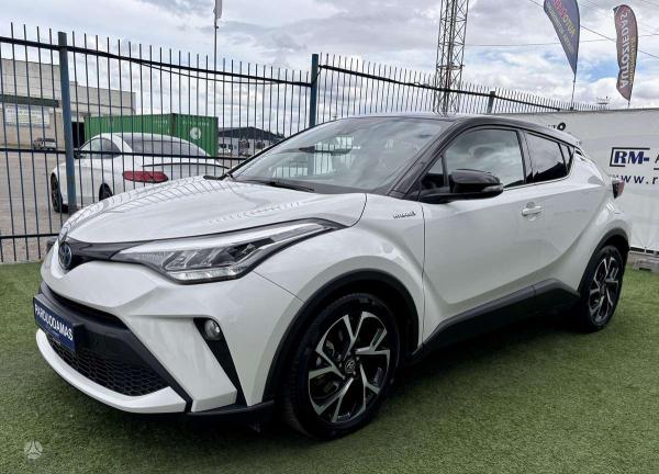 Белый Тойота C-HR 2020 в Паневежис, объемом двигателя 1.99 л и пробегом 46 тыс. км за 20900 €, фото 1 на AUTOMOTO.COM.LV