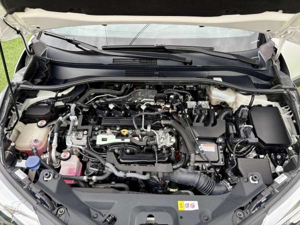 Белый Тойота C-HR 2020 в Паневежис, объемом двигателя 1.99 л и пробегом 46 тыс. км за 20900 €, фото 3 на AUTOMOTO.COM.LV