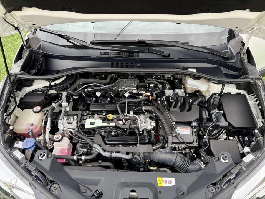 Белый Тойота C-HR 2020 в Паневежис, объемом двигателя 1.99 л и пробегом 46 тыс. км за 20900 €, фото 4 на AUTOMOTO.COM.LV