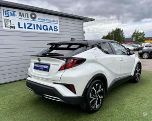 Белый Тойота C-HR 2020 в Паневежис, объемом двигателя 1.99 л и пробегом 46 тыс. км за 20900 €, фото 7 на AUTOMOTO.COM.LV