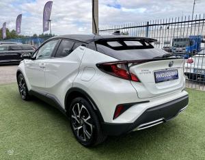 Белый Тойота C-HR 2020 в Паневежис, объемом двигателя 1.99 л и пробегом 46 тыс. км за 20900 €, фото 9 на AUTOMOTO.COM.LV
