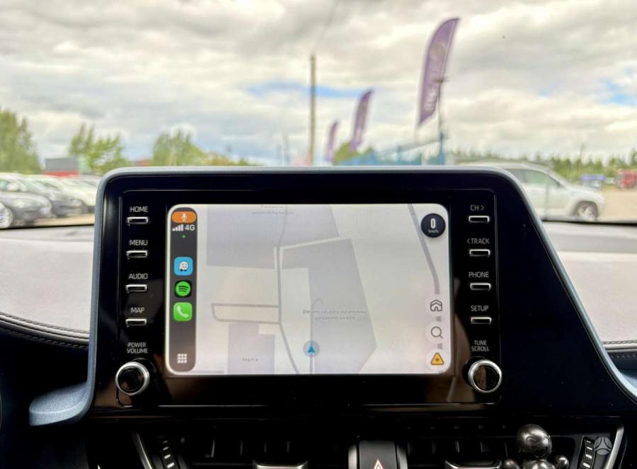 Белый Тойота C-HR 2020 в Паневежис, объемом двигателя 1.99 л и пробегом 46 тыс. км за 20900 €, фото 21 на AUTOMOTO.COM.LV
