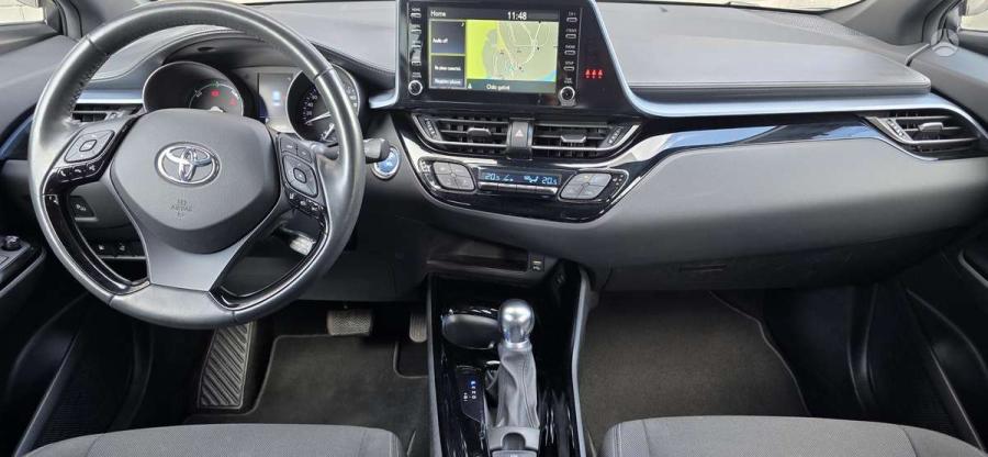 Белый Тойота C-HR 2020 в Вильнюс, объемом двигателя 1.99 л и пробегом 70 тыс. км за 24750 €, фото 8 на AUTOMOTO.COM.LV