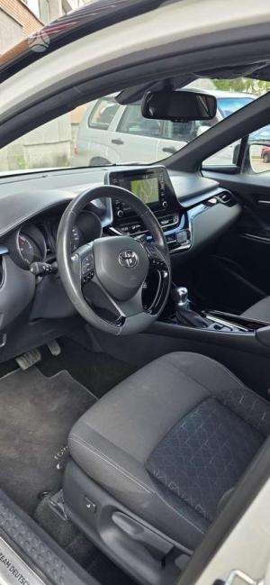 Белый Тойота C-HR 2020 в Вильнюс, объемом двигателя 1.99 л и пробегом 70 тыс. км за 24750 €, фото 21 на AUTOMOTO.COM.LV