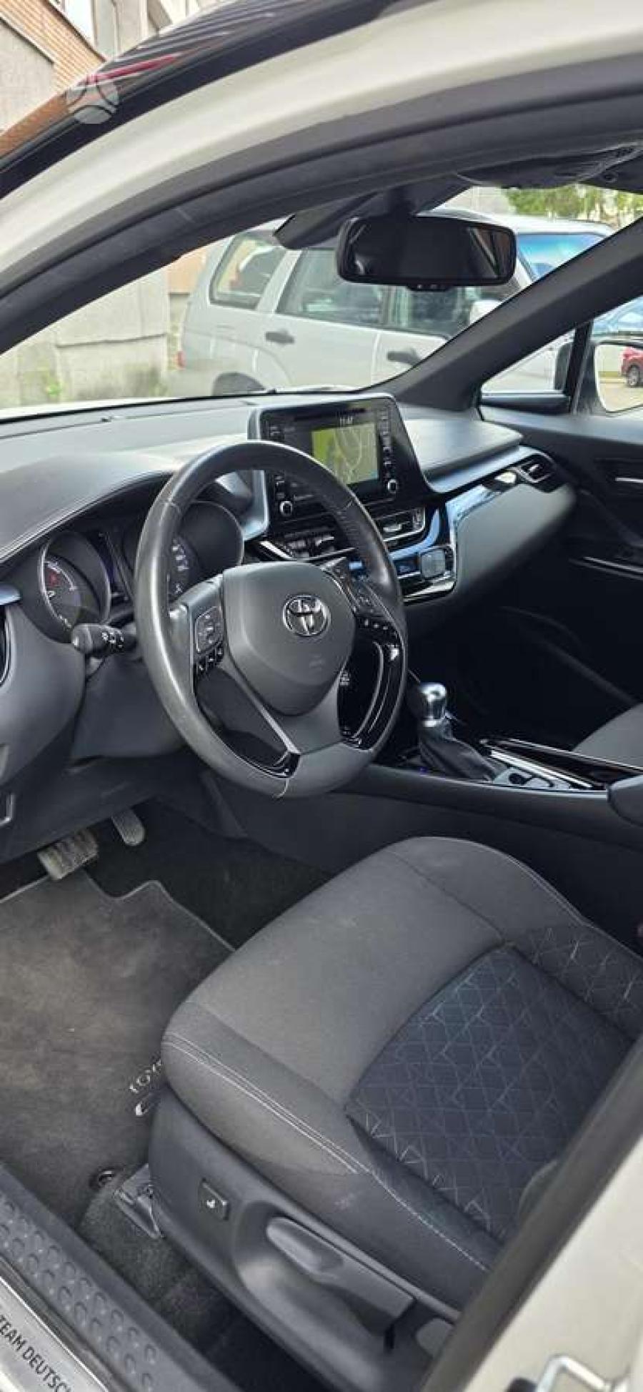Белый Тойота C-HR 2020 в Вильнюс, объемом двигателя 1.99 л и пробегом 70 тыс. км за 24750 €, фото 21 на AUTOMOTO.COM.LV