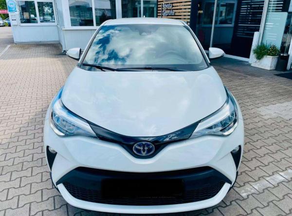 Balts Toyota C-HR 2020 Viļņa, ar dzinēja tilpumu 1.80 L un nobraukumu 100 tūkst. km par 17500 €, foto 3 vietnē AUTOMOTO.COM.LV