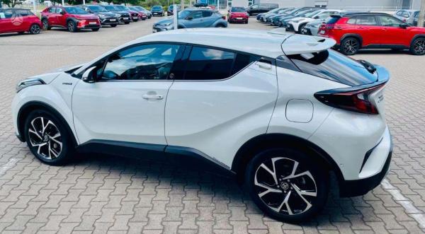 Balts Toyota C-HR 2020 Viļņa, ar dzinēja tilpumu 1.80 L un nobraukumu 100 tūkst. km par 17500 €, foto 5 vietnē AUTOMOTO.COM.LV