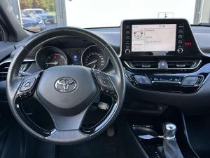 Белый Тойота C-HR 2020 в Каунас, объемом двигателя 1.99 л и пробегом 99 тыс. км за 22750 €, фото 4 на AUTOMOTO.COM.LV