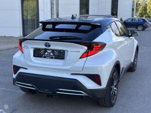 Белый Тойота C-HR 2020 в Каунас, объемом двигателя 1.99 л и пробегом 99 тыс. км за 22750 €, фото 8 на AUTOMOTO.COM.LV