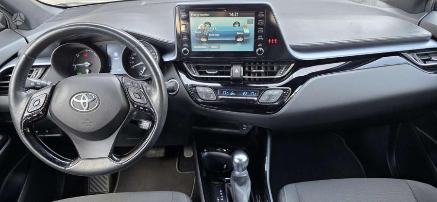Белый Тойота C-HR 2020 в Вильнюс, объемом двигателя 1.99 л и пробегом 87 тыс. км за 23600 €, фото 8 на AUTOMOTO.COM.LV
