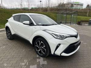 White Toyota C-HR 2021 in Vilnius, with an engine capacity of 1.80 L and mileage of 150 thousand km for 17300 €, photo 13 on AUTOMOTO.COM.LV