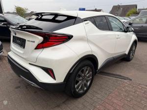 Белый Тойота C-HR 2021 в Вильнюс, объемом двигателя 1.80 л и пробегом 23 тыс. км за 19900 €, фото 5 на AUTOMOTO.COM.LV