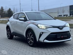 Balts Toyota C-HR 2021 Viļņa, ar dzinēja tilpumu 1.80 L un nobraukumu 66 tūkst. km par 21950 €, foto  vietnē AUTOMOTO.COM.LV