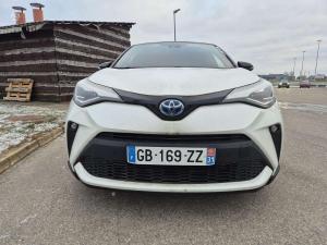 White Toyota C-HR 2021 in Riga, with an engine capacity of 1.99 L and mileage of 85 thousand km for 17900 €, photo 7 on AUTOMOTO.COM.LV