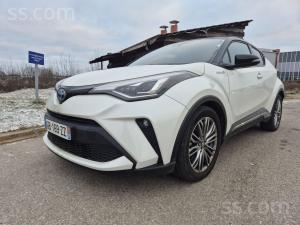 Белый Тойота C-HR 2021 в Рига, объемом двигателя 2.00 л и пробегом 0 тыс. км за 17900 €, фото 2 на AUTOMOTO.COM.LV