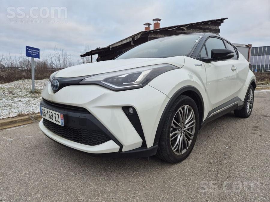 Белый Тойота C-HR 2021 в Рига, объемом двигателя 2.00 л и пробегом 0 тыс. км за 17900 €, фото 2 на AUTOMOTO.COM.LV