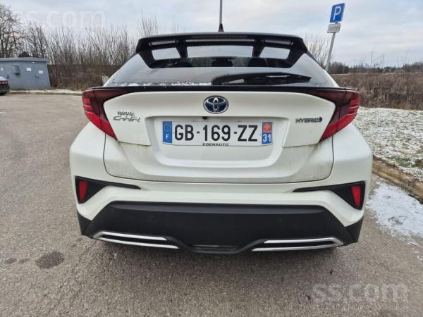 Balts Toyota C-HR 2021 Rīga, ar dzinēja tilpumu 2.00 L un nobraukumu 0 tūkst. km par 17900 €, foto 5 vietnē AUTOMOTO.COM.LV