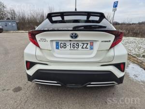 Белый Тойота C-HR 2021 в Рига, объемом двигателя 2.00 л и пробегом 0 тыс. км за 17900 €, фото 5 на AUTOMOTO.COM.LV