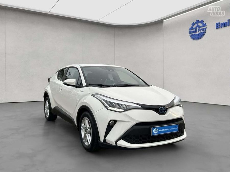 Balts Toyota C-HR 2021 Kauņa, ar dzinēja tilpumu 1.80 L un nobraukumu 53 tūkst. km par 23772 €, foto 8 vietnē AUTOMOTO.COM.LV