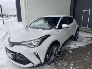 Balts Toyota C-HR 2021 Viļņa, ar dzinēja tilpumu 1.80 L un nobraukumu 23 tūkst. km par 19999 €, foto  vietnē AUTOMOTO.COM.LV