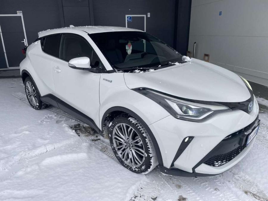 Balts Toyota C-HR 2021 Viļņa, ar dzinēja tilpumu 1.80 L un nobraukumu 23 tūkst. km par 19999 €, foto 6 vietnē AUTOMOTO.COM.LV