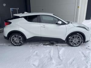 Balts Toyota C-HR 2021 Viļņa, ar dzinēja tilpumu 1.80 L un nobraukumu 23 tūkst. km par 19999 €, foto 9 vietnē AUTOMOTO.COM.LV
