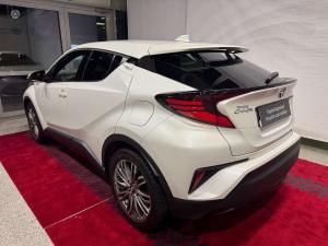 Белый Тойота C-HR 2021 в Шяуляй, объемом двигателя 1.80 л и пробегом 60 тыс. км за 22900 €, фото 7 на AUTOMOTO.COM.LV