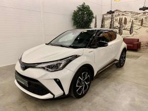 Белый Тойота C-HR 2021 в Паневежис, объемом двигателя 1.80 л и пробегом 140 тыс. км за 19990 €, фото 3 на AUTOMOTO.COM.LV