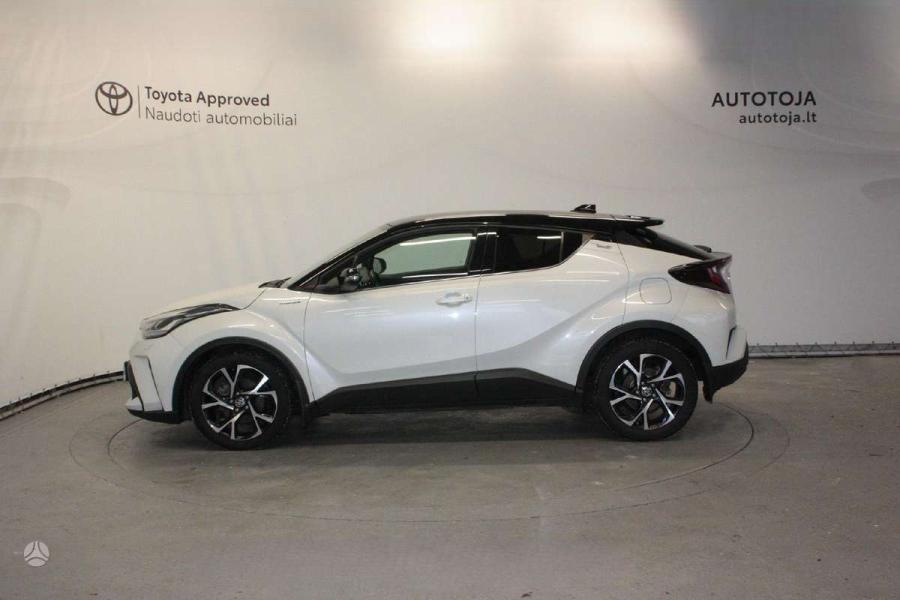 Balts Toyota C-HR 2021 Kauņa, ar dzinēja tilpumu 1.80 L un nobraukumu 82 tūkst. km par 22900 €, foto 3 vietnē AUTOMOTO.COM.LV