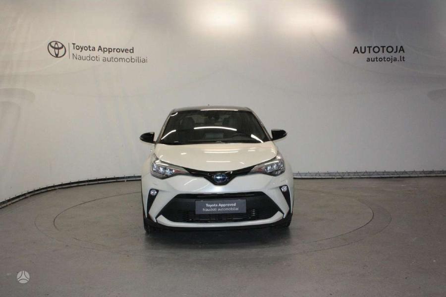 Balts Toyota C-HR 2021 Kauņa, ar dzinēja tilpumu 1.80 L un nobraukumu 82 tūkst. km par 22900 €, foto 5 vietnē AUTOMOTO.COM.LV