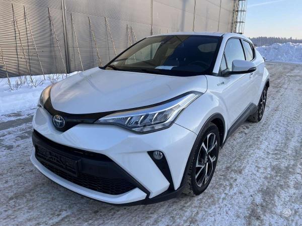 Белый Тойота C-HR 2021 в Вильнюс, объемом двигателя 1.80 л и пробегом 150 тыс. км за 17300 €, фото 9 на AUTOMOTO.COM.LV