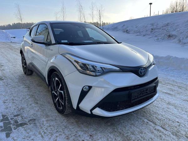 Белый Тойота C-HR 2021 в Вильнюс, объемом двигателя 1.80 л и пробегом 150 тыс. км за 17300 €, фото 10 на AUTOMOTO.COM.LV