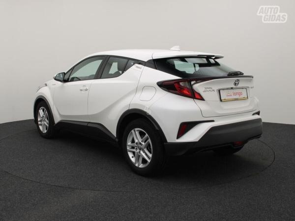 Balts Toyota C-HR 2021 Viļņa, ar dzinēja tilpumu 1.80 L un nobraukumu 124 tūkst. km par 18699 €, foto 7 vietnē AUTOMOTO.COM.LV