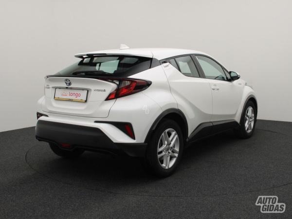Balts Toyota C-HR 2021 Viļņa, ar dzinēja tilpumu 1.80 L un nobraukumu 124 tūkst. km par 18699 €, foto 8 vietnē AUTOMOTO.COM.LV