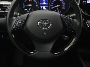 Balts Toyota C-HR 2021 Viļņa, ar dzinēja tilpumu 1.80 L un nobraukumu 124 tūkst. km par 18699 €, foto 18 vietnē AUTOMOTO.COM.LV