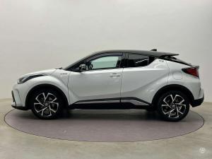 Белый Тойота C-HR 2021 в Паневежис, объемом двигателя 1.80 л и пробегом 143 тыс. км за 22490 €, фото 5 на AUTOMOTO.COM.LV