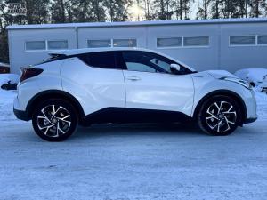 Balts Toyota C-HR 2021 Viļņa, ar dzinēja tilpumu 1.80 L un nobraukumu 66 tūkst. km par 20950 €, foto  vietnē AUTOMOTO.COM.LV