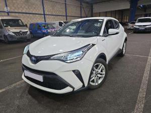 White Toyota C-HR 2021 in Siauliai, with an engine capacity of 1.99 L and mileage of 176 thousand km for 18990 €, photo  on AUTOMOTO.COM.LV