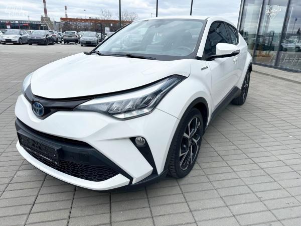 Balts Toyota C-HR 2021 Kauņa, ar dzinēja tilpumu 1.80 L un nobraukumu 143 tūkst. km par 17900 €, foto 1 vietnē AUTOMOTO.COM.LV