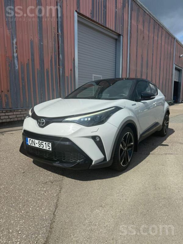 White Toyota C-HR 2021 in Riga, with an engine capacity of 2.00 L and mileage of 0 thousand km for 18900 €, photo 1 on AUTOMOTO.COM.LV