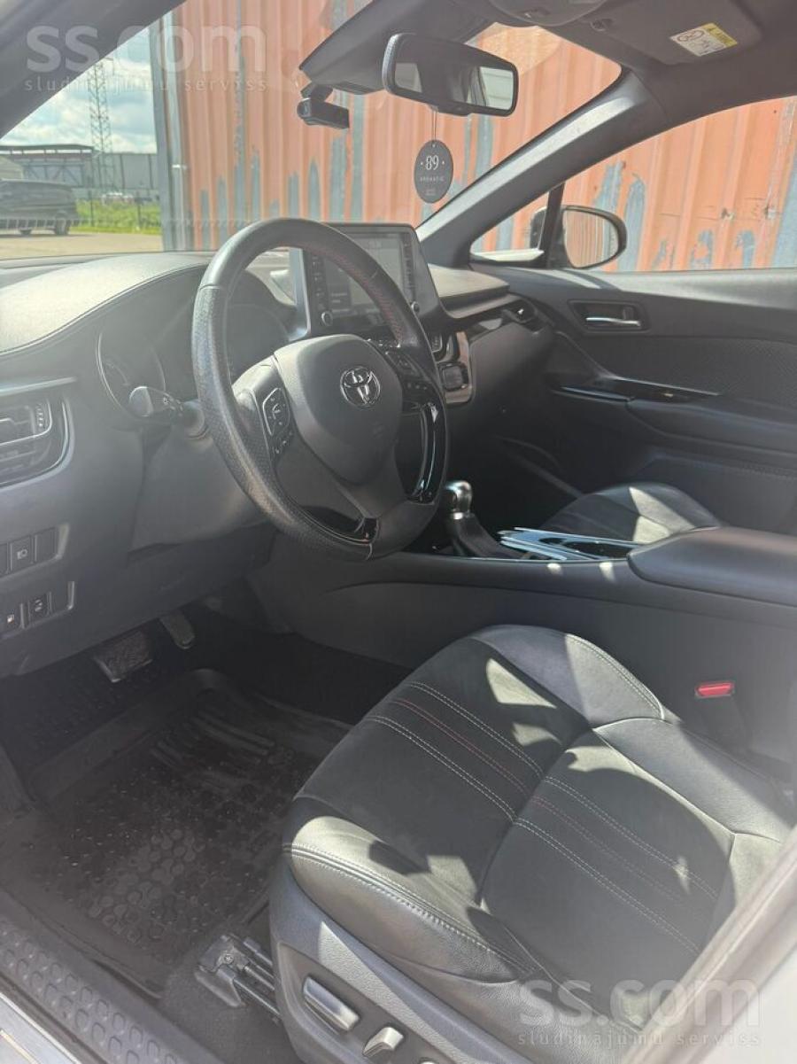 Balts Toyota C-HR 2021 Rīga, ar dzinēja tilpumu 2.00 L un nobraukumu 0 tūkst. km par 18900 €, foto 10 vietnē AUTOMOTO.COM.LV